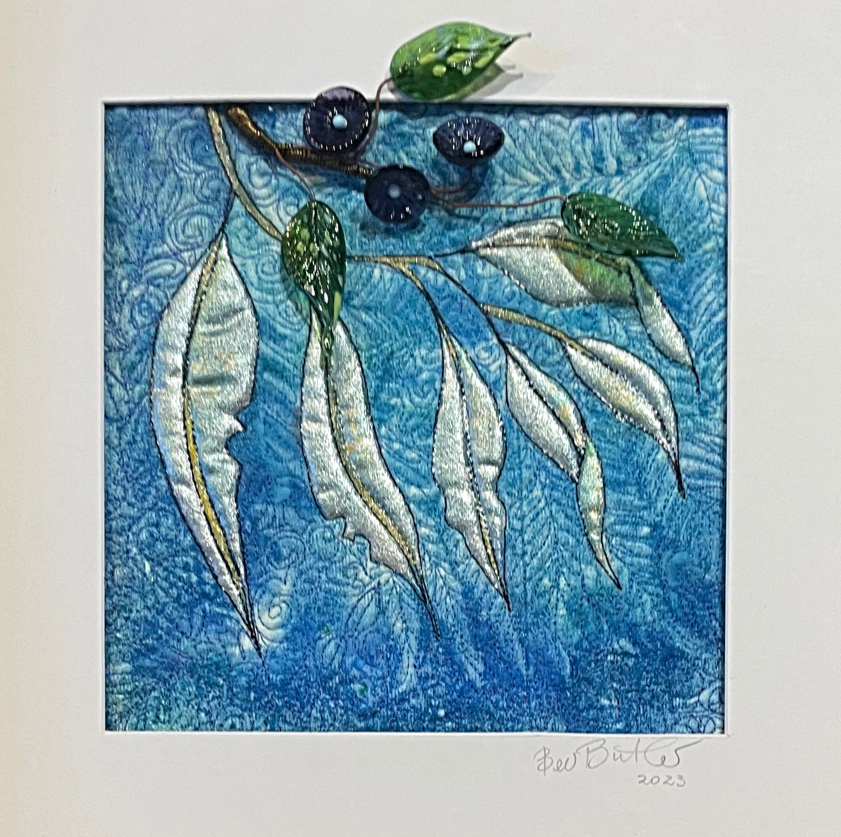 Free motion embroidery mini quilt framed– Northcoast Beadmakers & Kimmyg